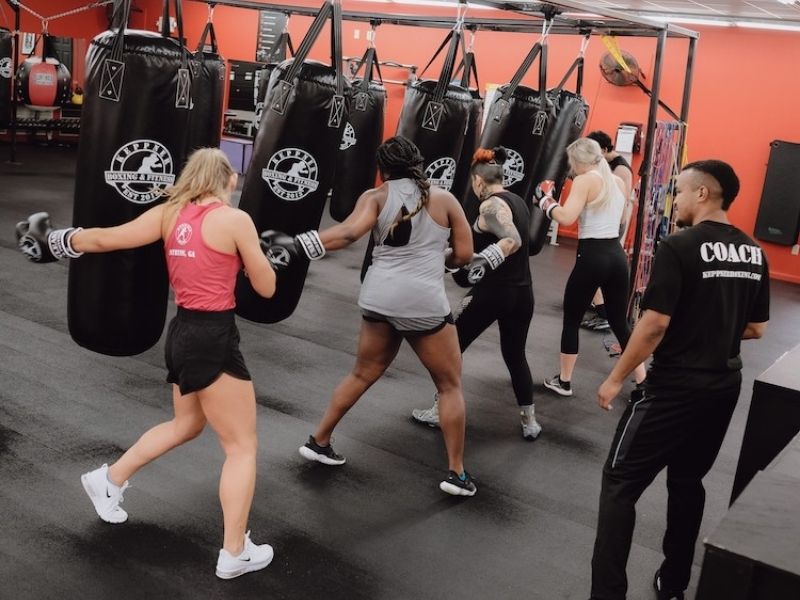 Hướng dẫn top 7 bài tập cardio boxing cho người mới