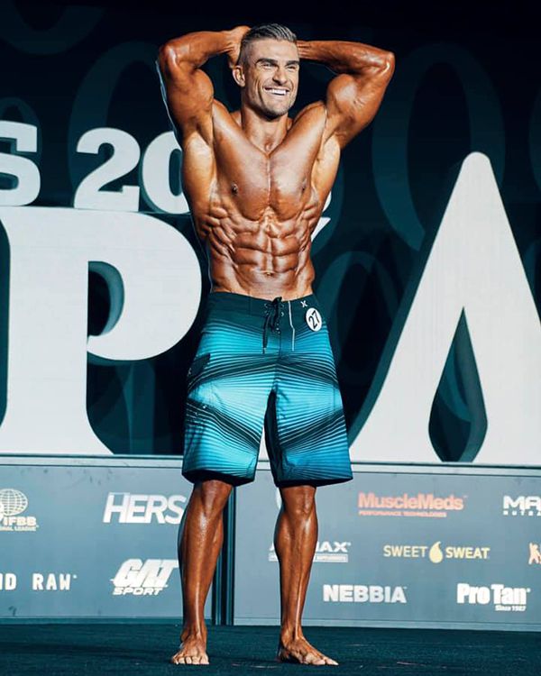 Ryan Terry là ai? Lịch tập Gym & dinh dưỡng của Ryan Terry?