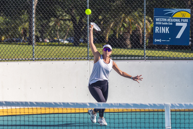 Cách thực hiện kỹ thuật Overhead Smash trong Pickleball chuẩn